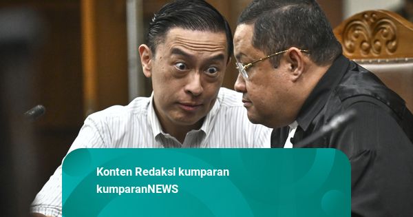 DPR Setujui Pemberian Abolisi untuk Tom Lembong, Pengacara Ucapkan Terima Kasih | kumparan.com